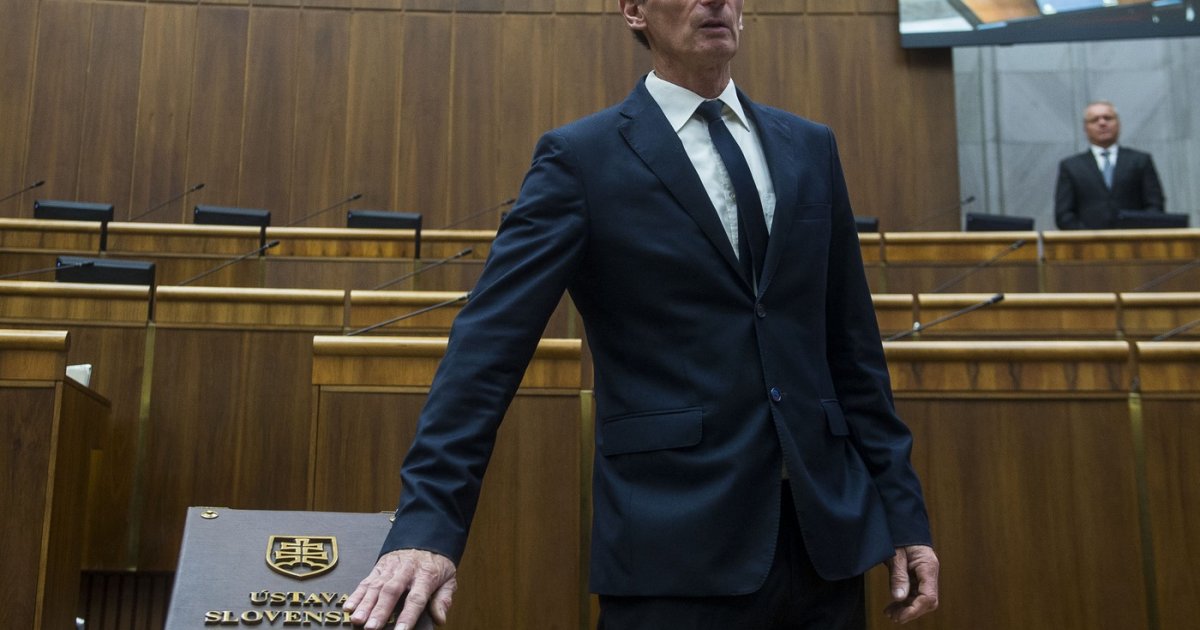 Slovenský politik Kuffa přerušil divadelní představení | Newstream