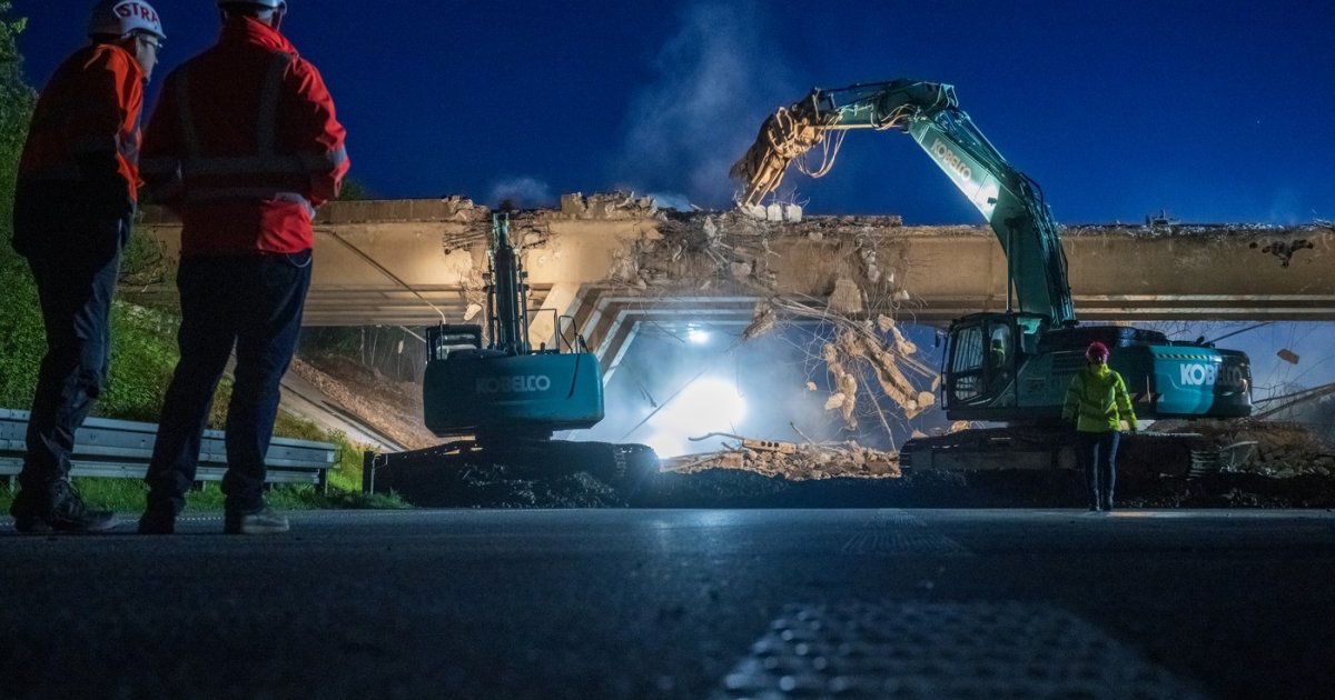 Dálnice D11: Stavba stojí kvůli přírodní radioaktivitě | Newstream